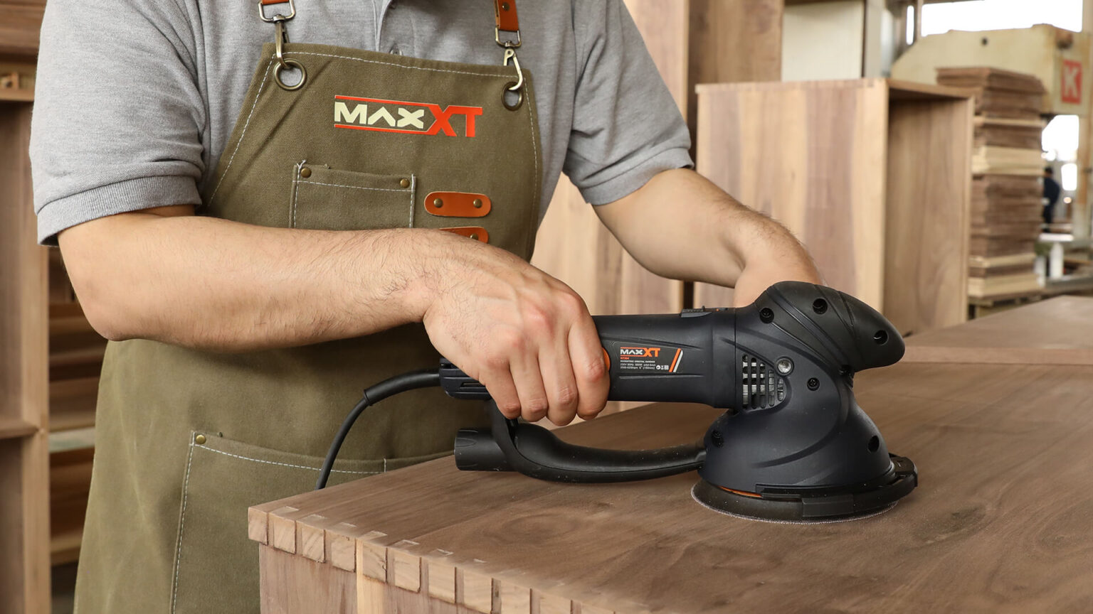Power Sander vs. Hand Sanding: Which One Is Best For You? - MaxXT