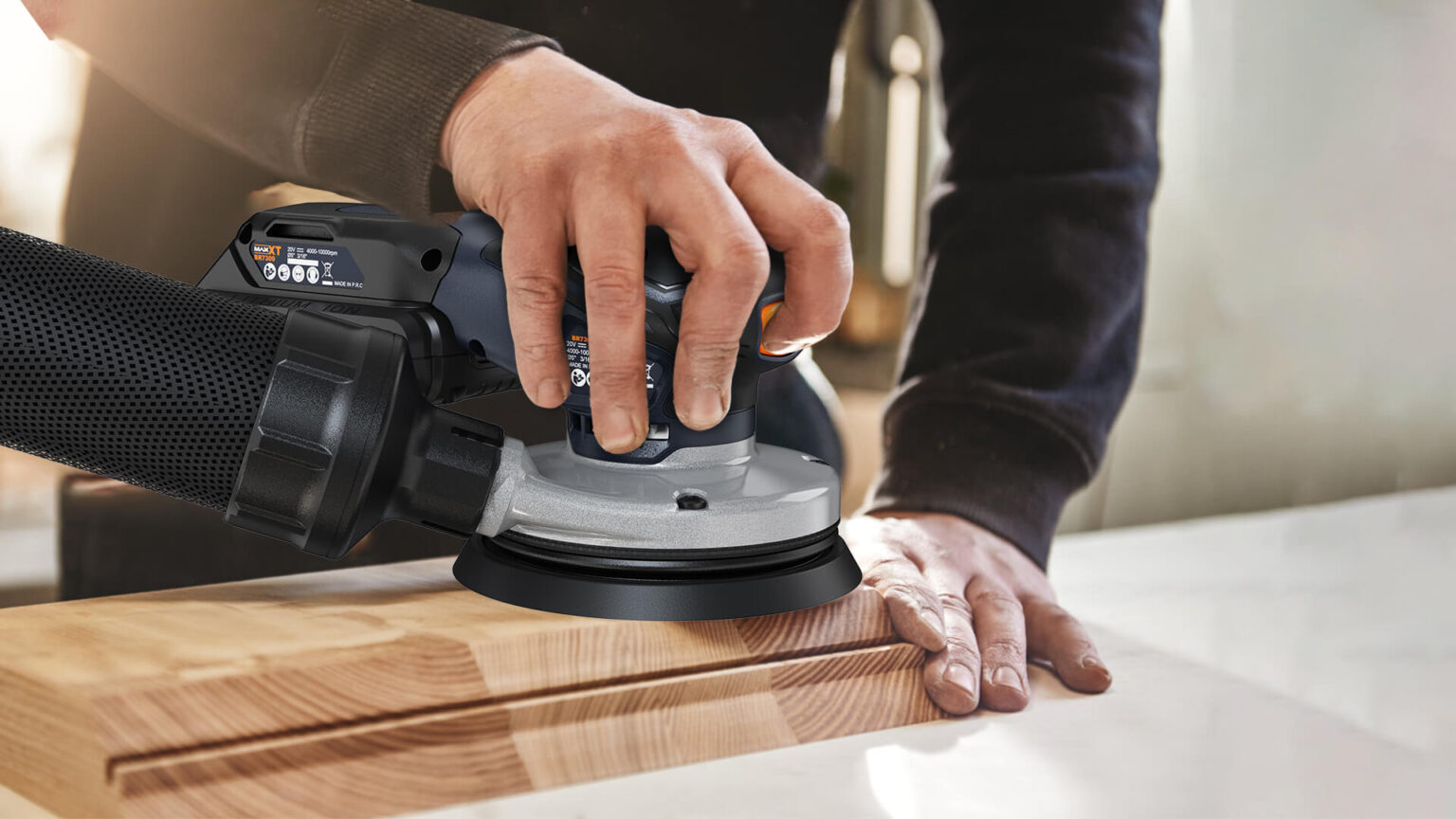 Power Sander vs. Hand Sanding: Which One Is Best For You? - MaxXT